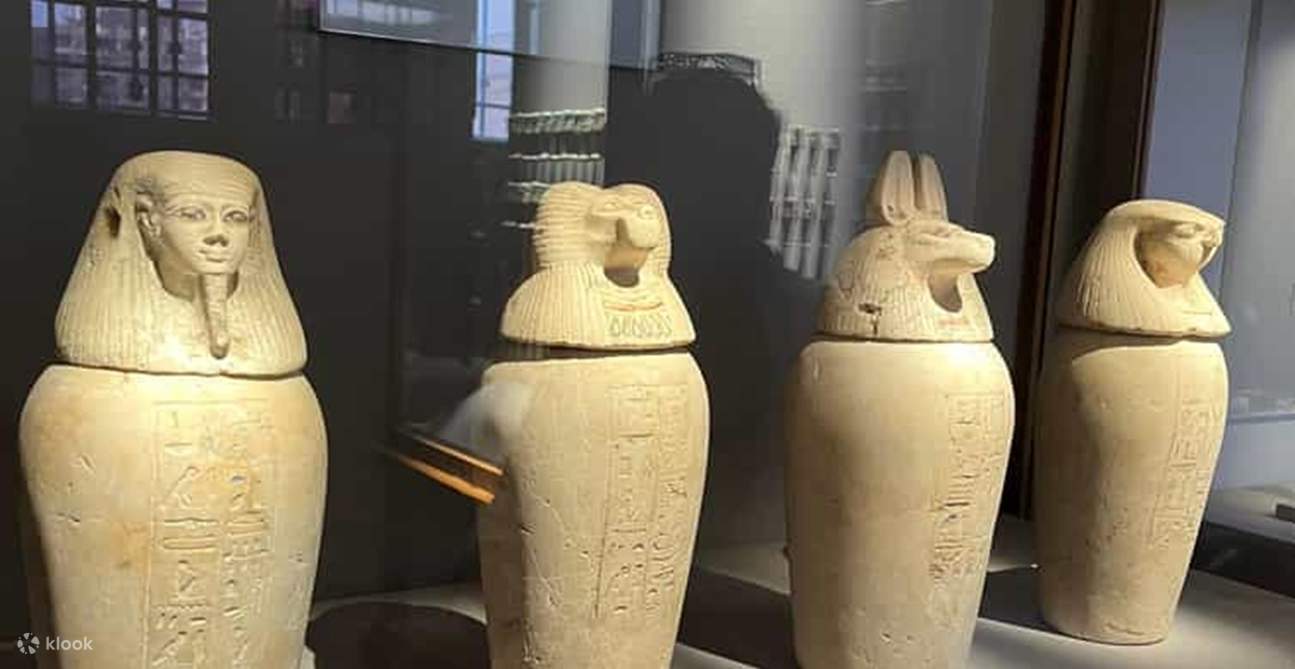 Kairo dagstur från Hurghada – Pyramider och Grand Egyptian Museum med ...