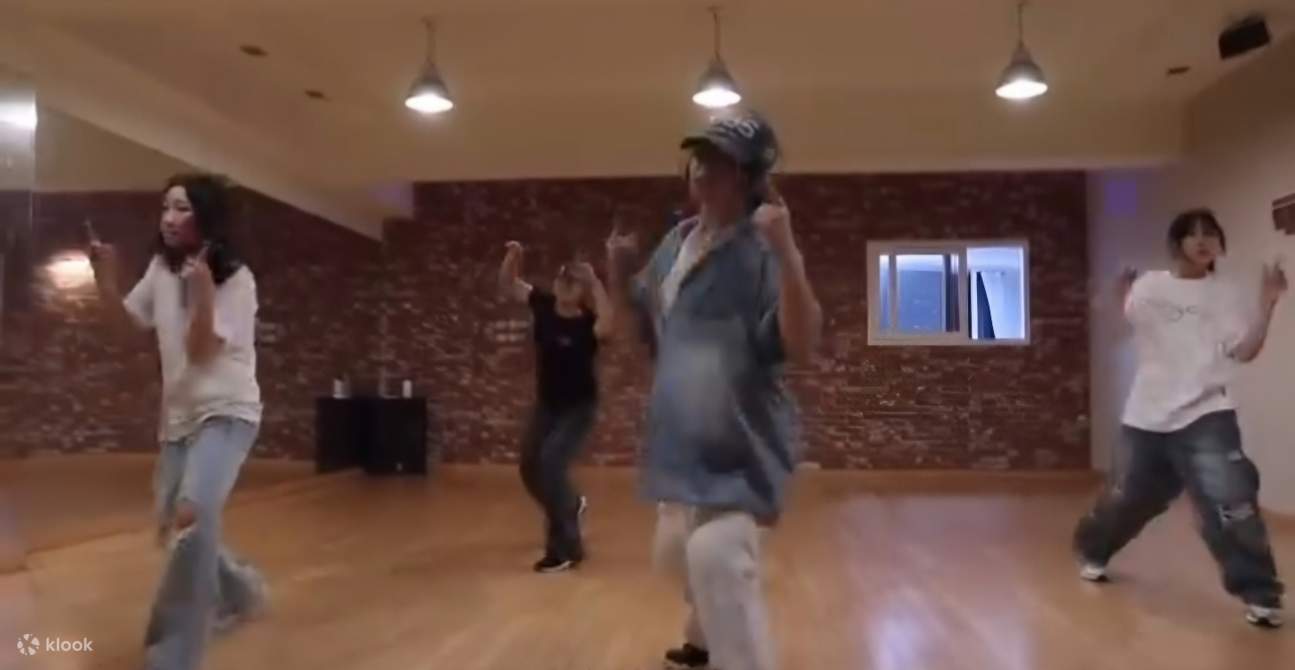 Busan Private Tour : K-pop Dance Class + Busan Tour - Klook United States
