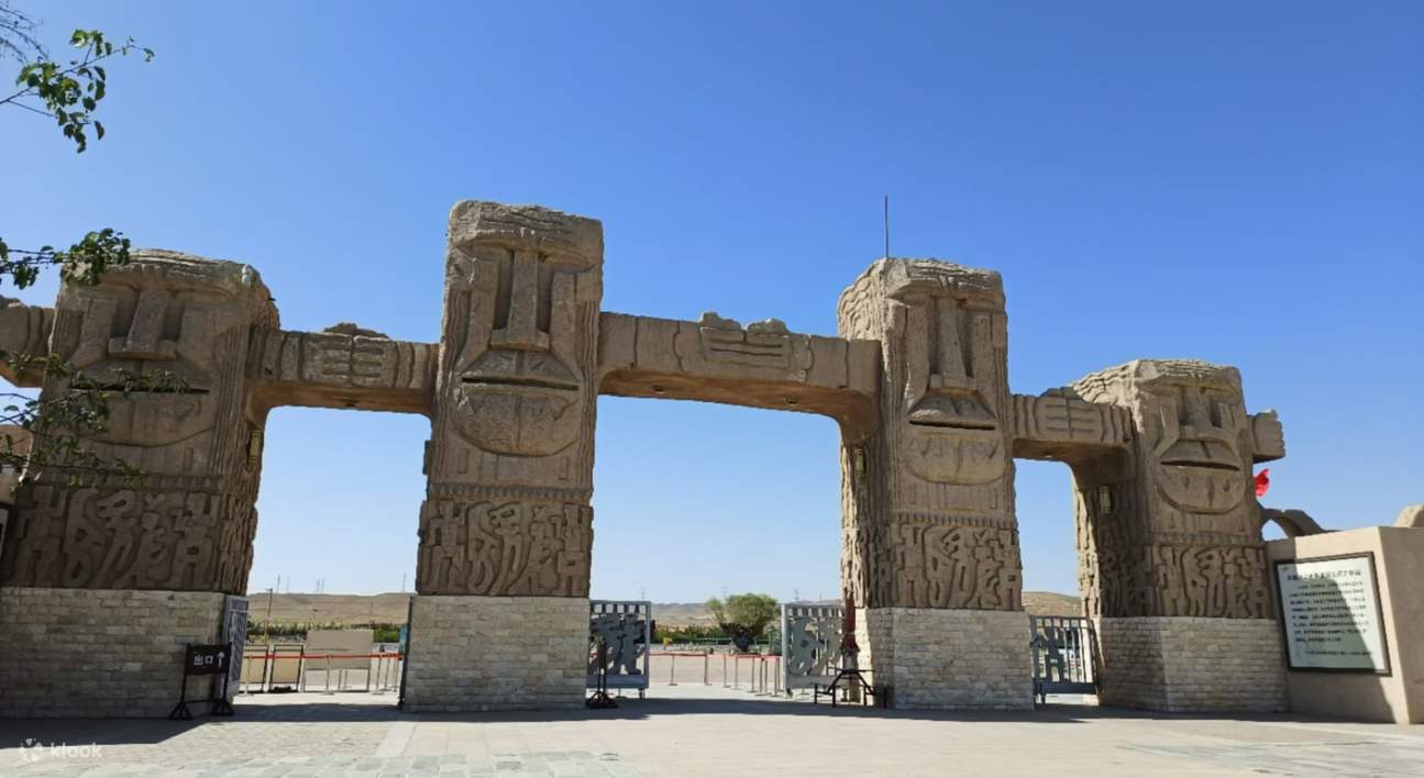 Ningxia 5-day private tour (Zhenbeibao Film and Television City + Helan ...