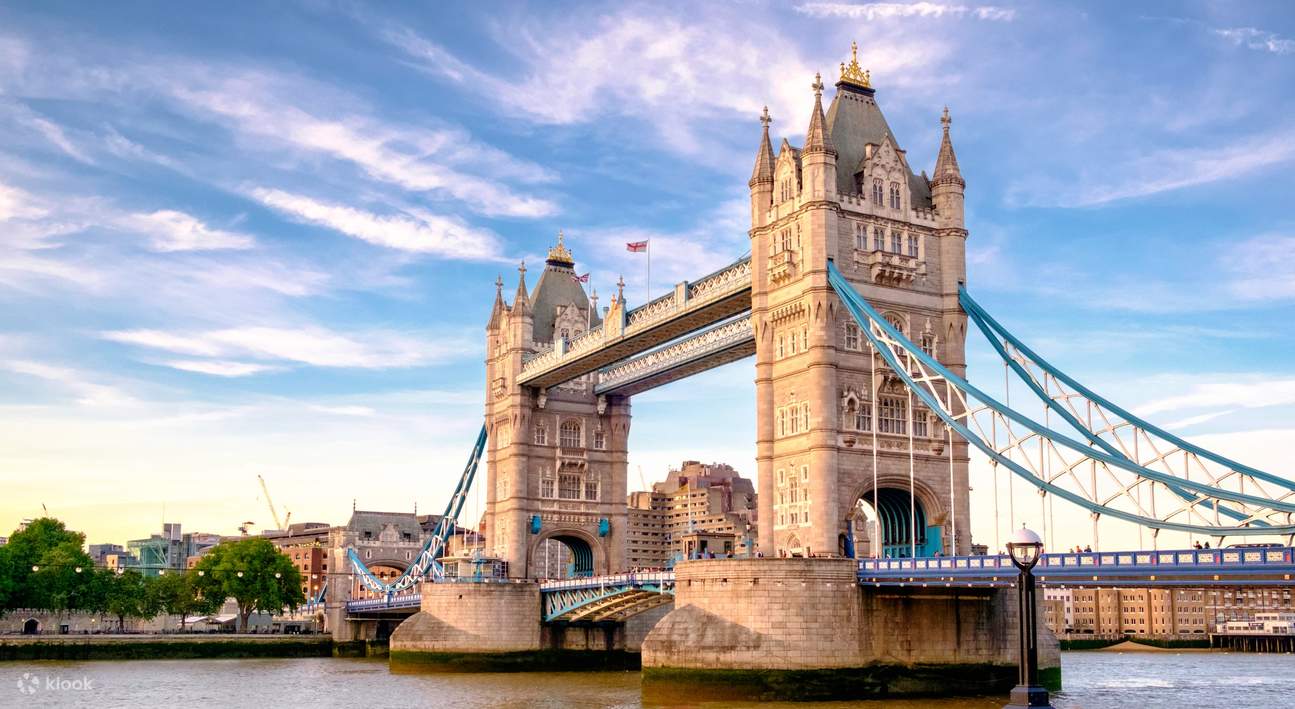Rental Mobil London dengan Driver: Stonehenge/Bath/Oxford/Cambridge ...