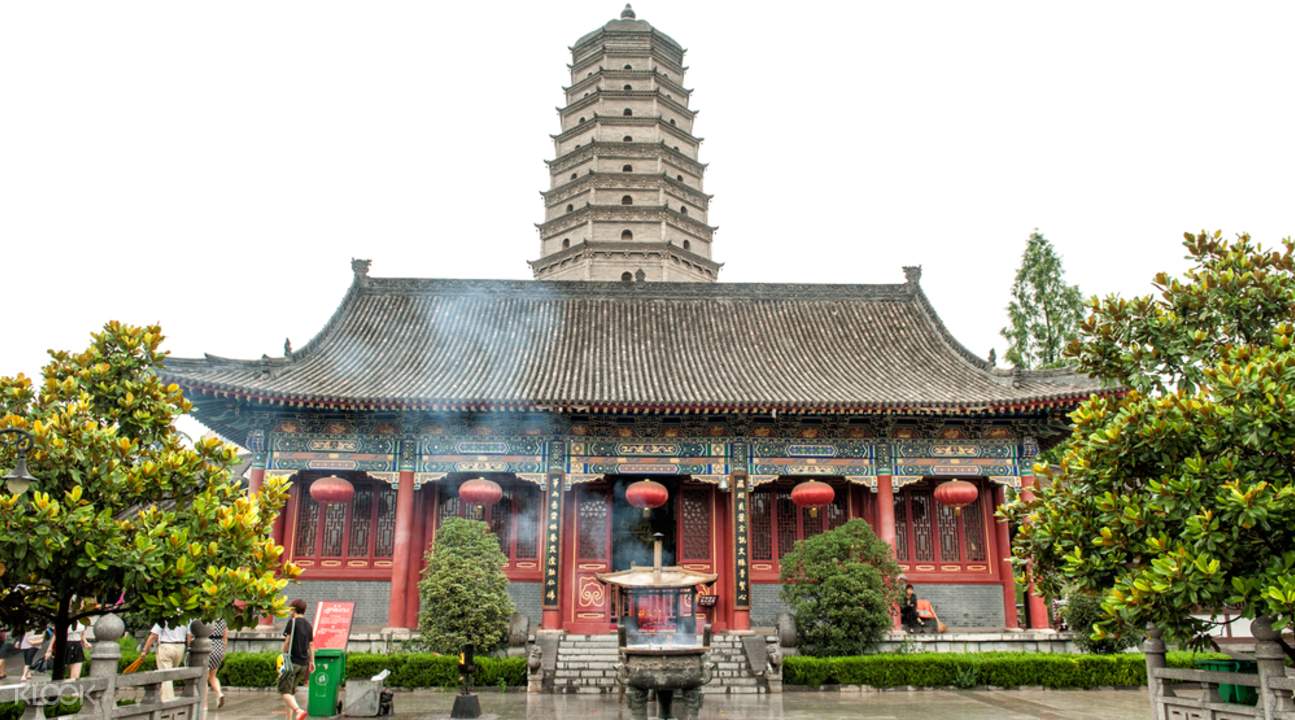 Famen Temple & Qianling Tomb Private Day Tour