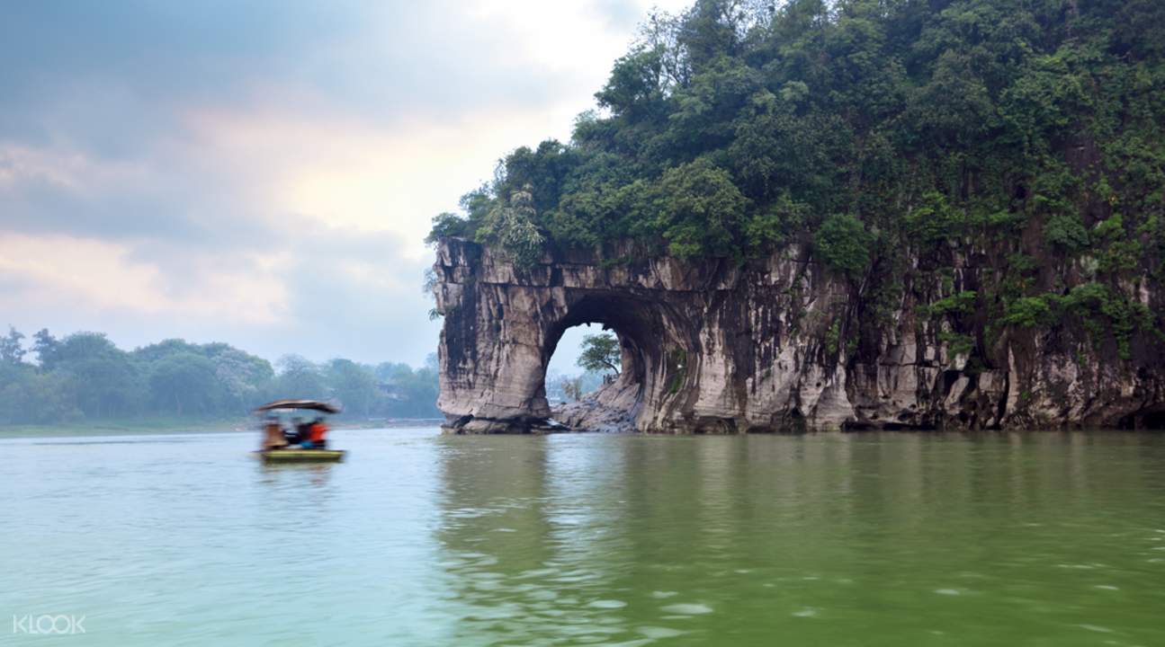 Reed Flute Cave & Elephant Trunk Hill Private Half Day Tour