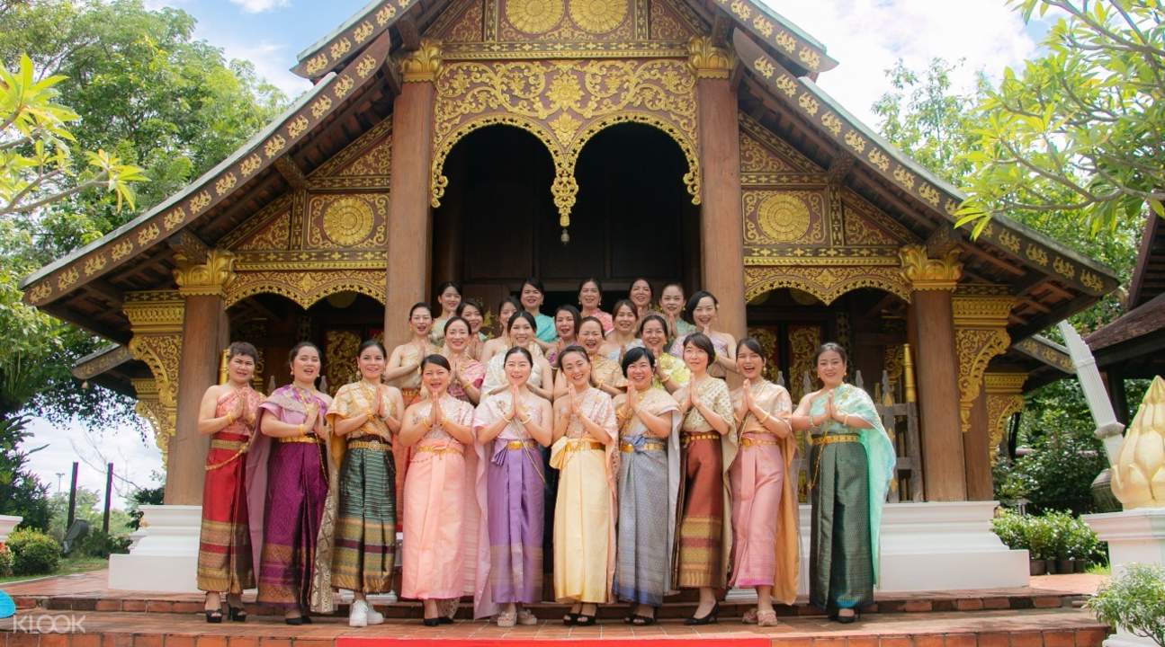 Traditional Thai Costume and Photography Experience in Chiang Mai