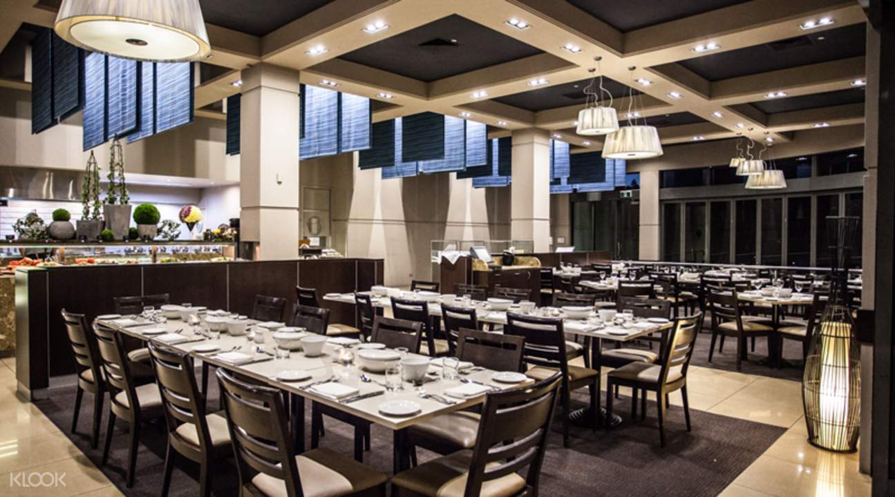 [SALE] Waves Restaurant Seafood Buffet Dinner in Watermark Hotel ...