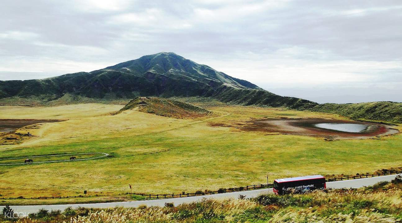 [SALE] Explore Aso: Day Tour of Volcanic Landscapes and Historic ...