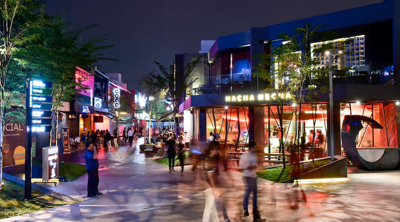 Changkat & TREC Kuala Lumpur Pub Crawl Experience - Klook Malaysia