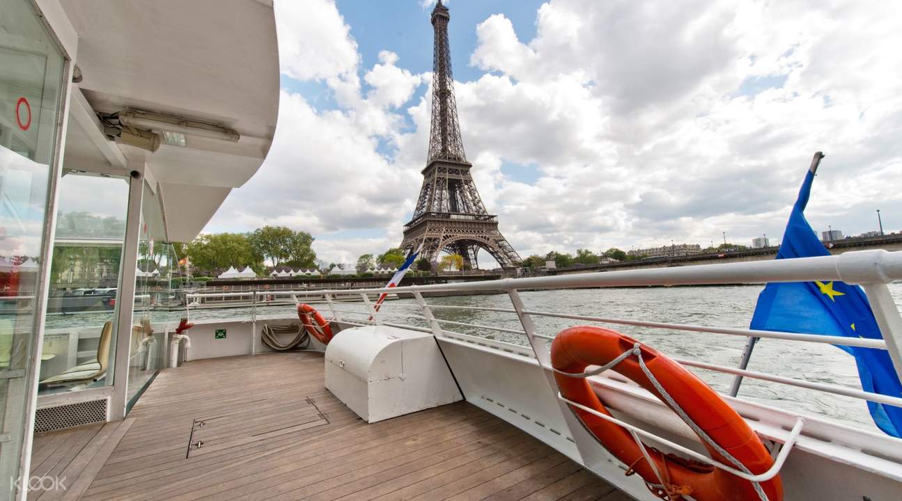 Seine River Hop-On Hop-Off Boat Tour by Batobus - Klook Canada