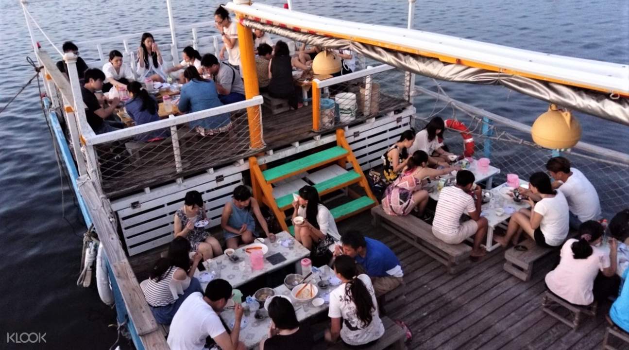 [SALE] Dinner Experience on a Boat Restaurant in Penghu - Ticket KD