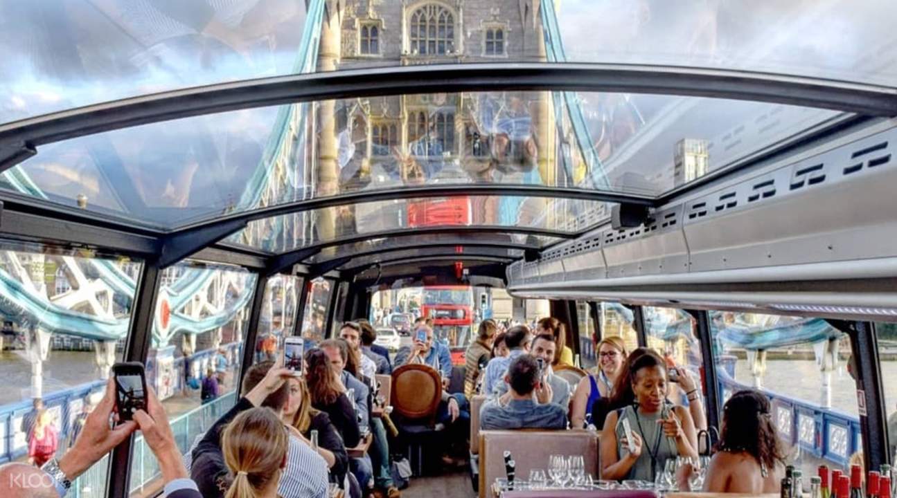 English Gourmet Lunch or Dinner by Bustronome Luxury Bus in London