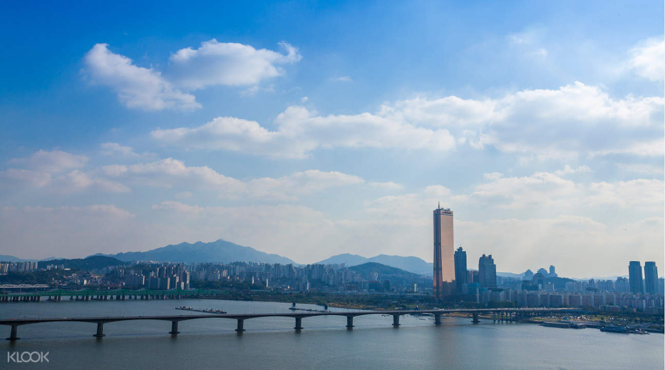 Crucero Eland por el río Han en Seúl, Corea del Sur