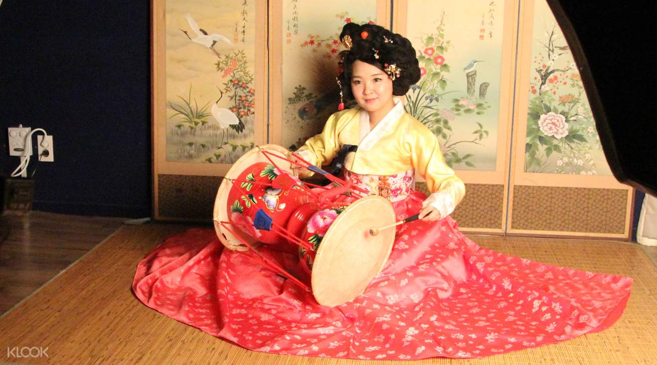 生活達人 Klook客路 韓國自由行 古館韓服攝影 明洞店 來韓國旅遊怎能不拍韓服照?華麗的韓服可謂韓國文化的瑰寶