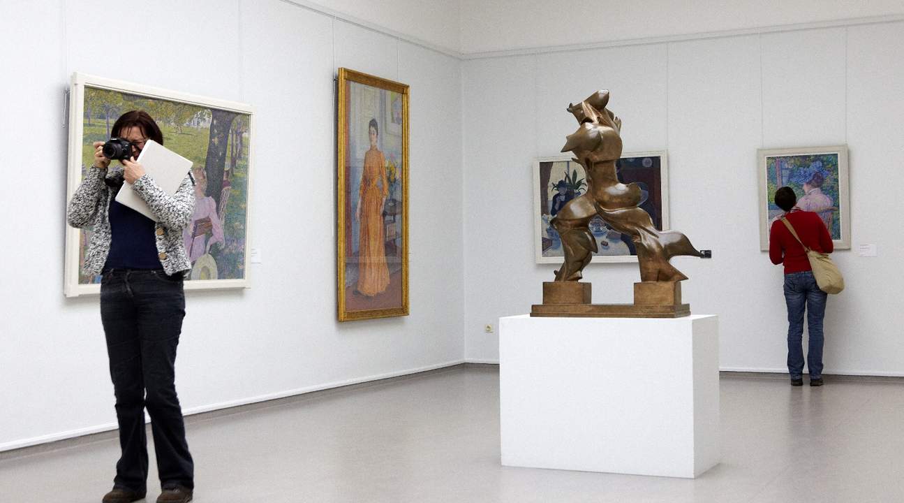 Kröller-Müller Museum and Hoge Veluwe National Park Day Tour ...