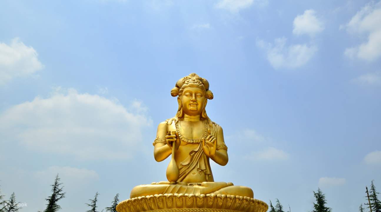 Famen Temple & Qianling Tomb Private Day Tour - Klook