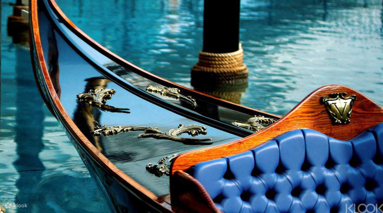 Macau Venetian Hotel with Gondola Ride Experience - Klook