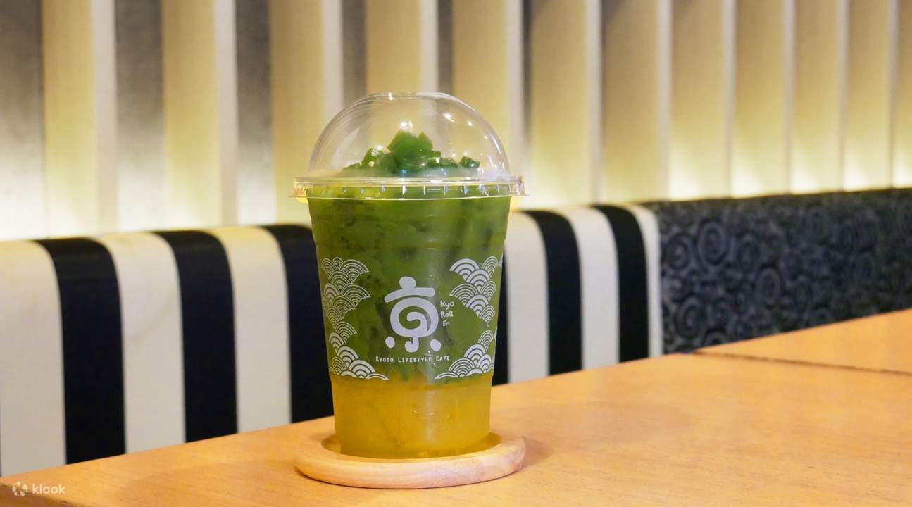 Bubble Tea and Desserts at Kyo Roll En in Lee Gardens Plaza Hat Yai - Klook