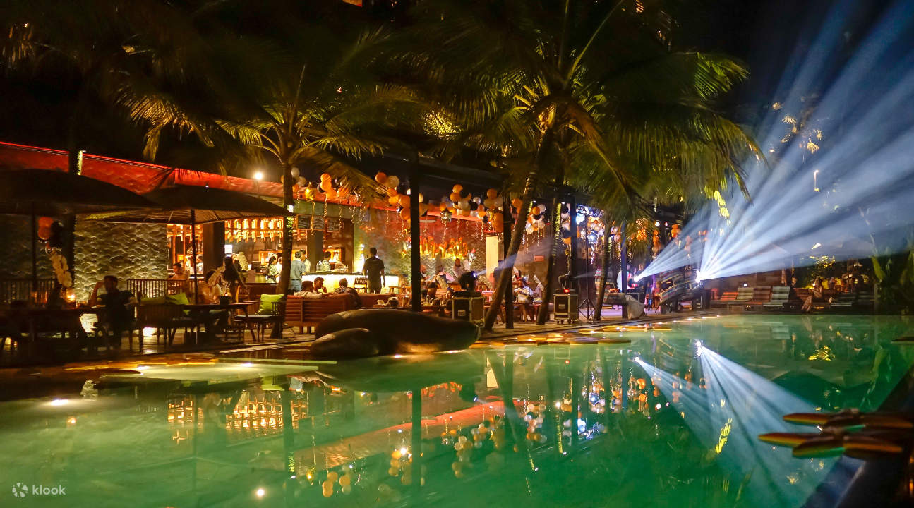 Christmas and New Year's Eve Party at Jungle Fish Bali - Klook