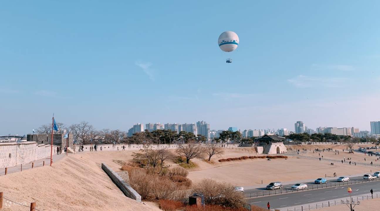 Suwon Hwaseong Traditional Market, Cherry Blossoms, and Hot Air Balloon ...
