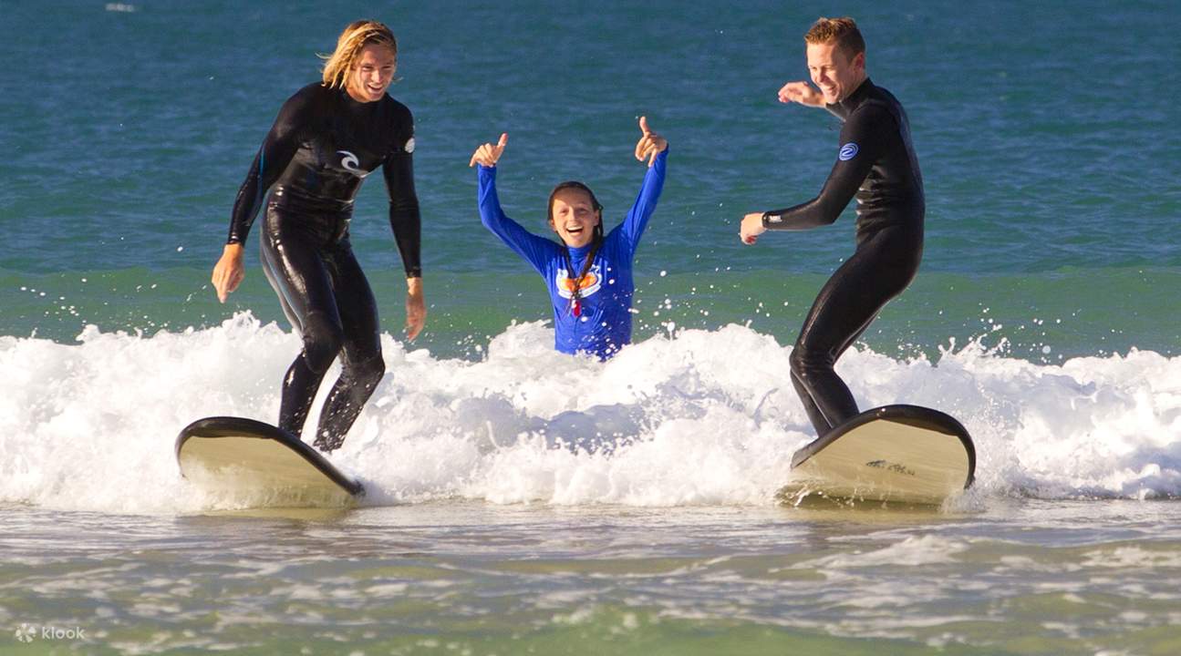 Surfing Course for Beginners at Noosa Heads - Sunshine Coast, Australia ...
