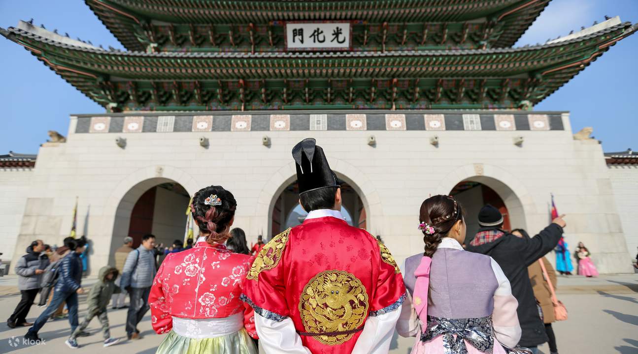 Seoul Historic Walking Tour - Klook United States