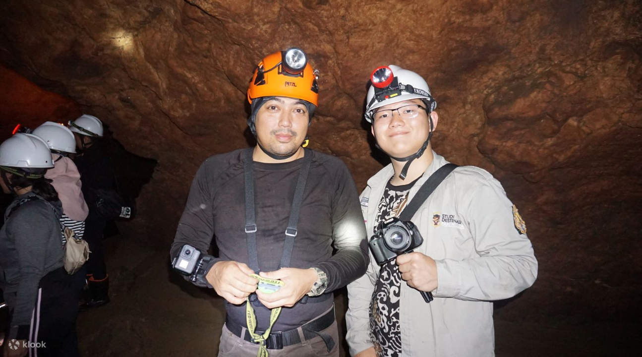 Buniayu Cave Adventure in West Java - Klook India