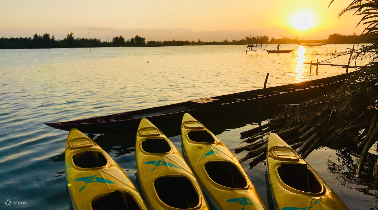Sunset Kayaking Experience in Hoi An - Klook India