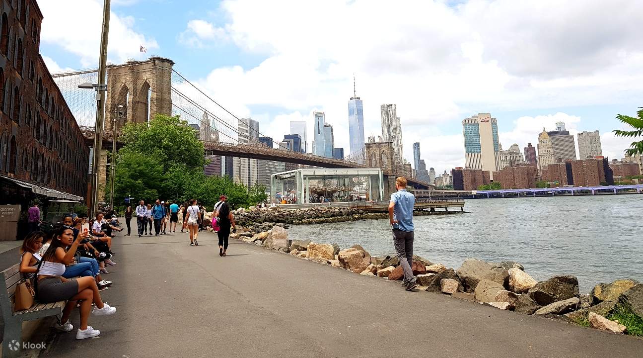 Walking Tour of Brooklyn Bridge and DUMBO in New York - Klook Canada