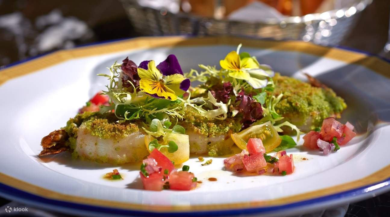 The Lobby at The Peninsula Hong Kong in Tsim Sha Tsui, Hong Kong - Klook