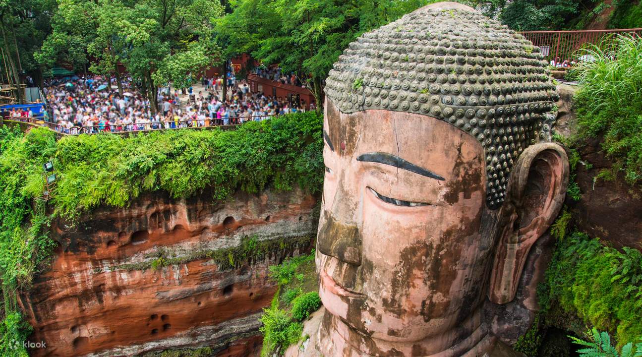 Tiket Leshan Giant Buddha Chengdu, China (Giant Buddha + Buddha Timur ...