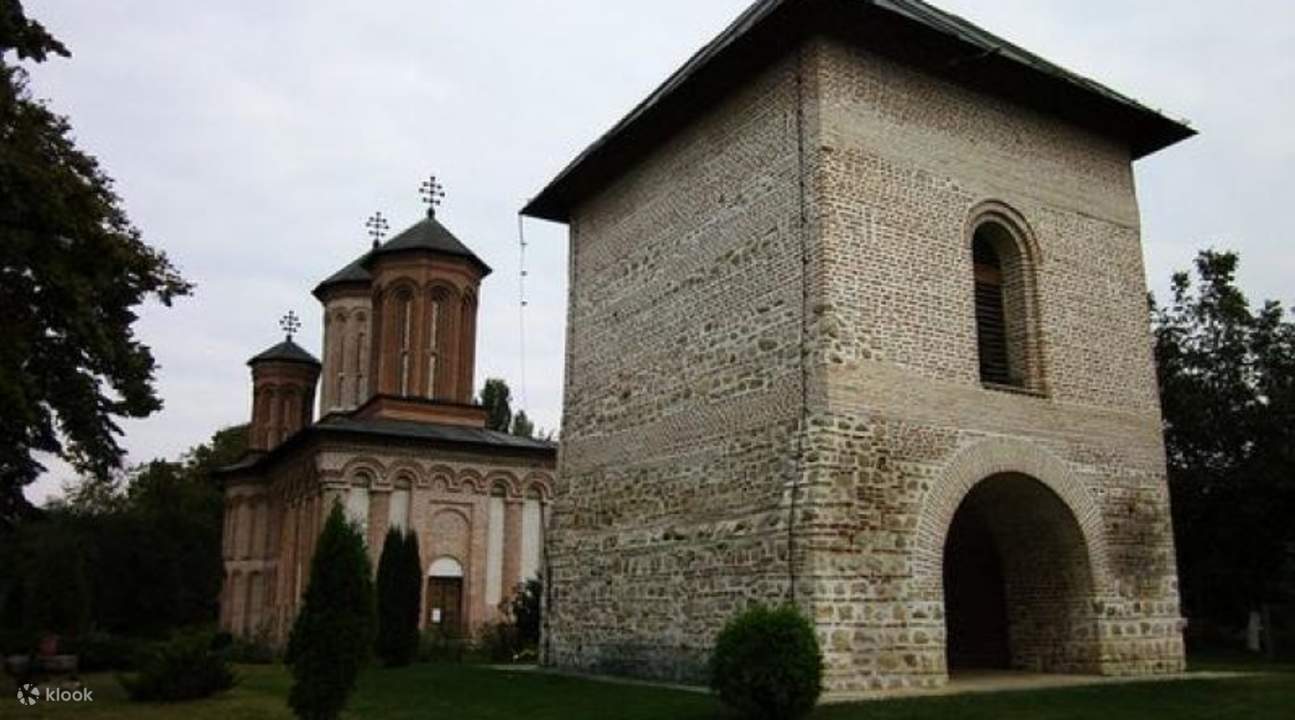 Visita al monasterio de Snagov, al monasterio de Caldarusani y al ...