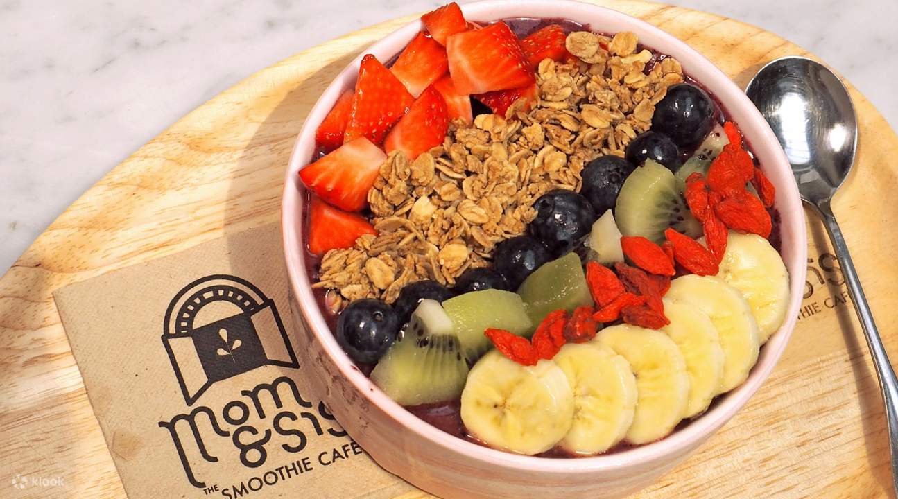 THB500 Dining Cash Voucher at Mom & Sis The Smoothie Cafe - Klook
