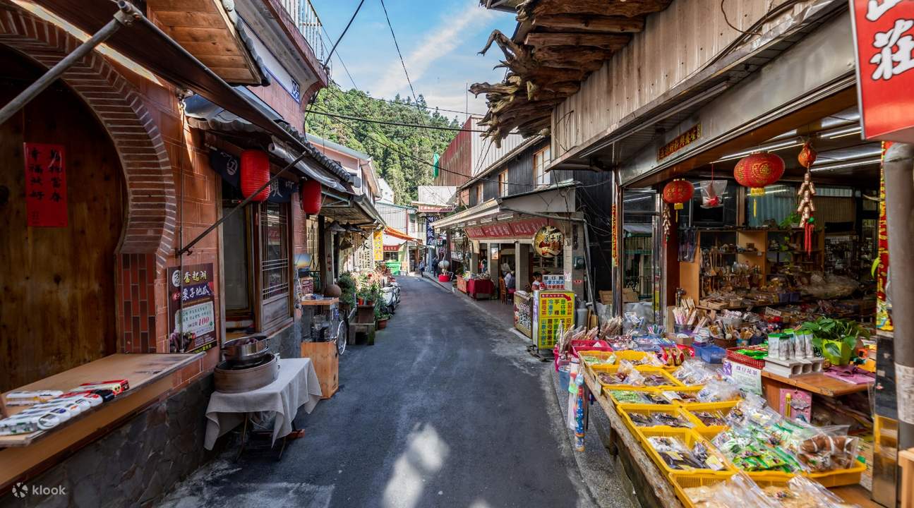 Book Alishan Mountain, Chiayi County Trip Package Online - Klook United ...