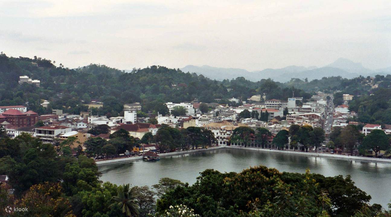 Excursion d'une journée à Kandy au départ de Colombo - Klook États-Unis