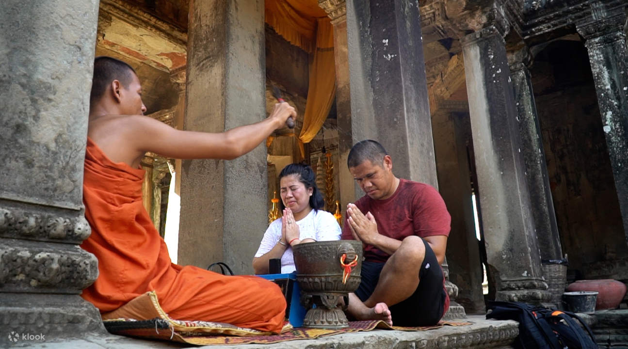 Angkor Wat Sunrise Tour with Monk Blessing - Klook