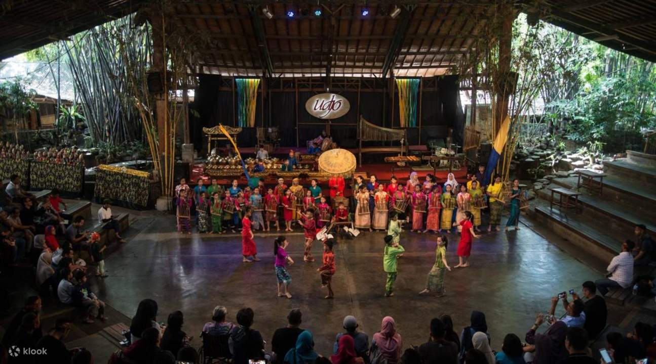 Bandung Geology Museum and Angklung Performance Tour in Indonesia ...