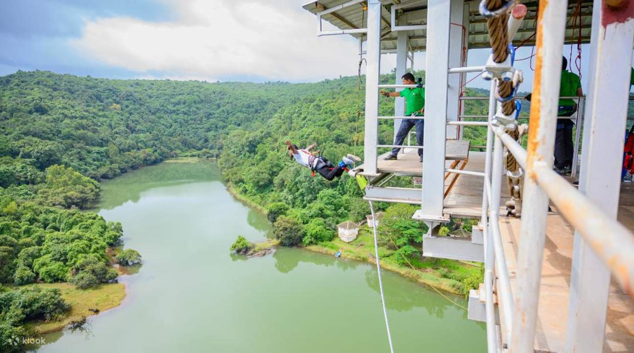 Pengalaman Bungee Jumping di Goa - Klook Indonesia