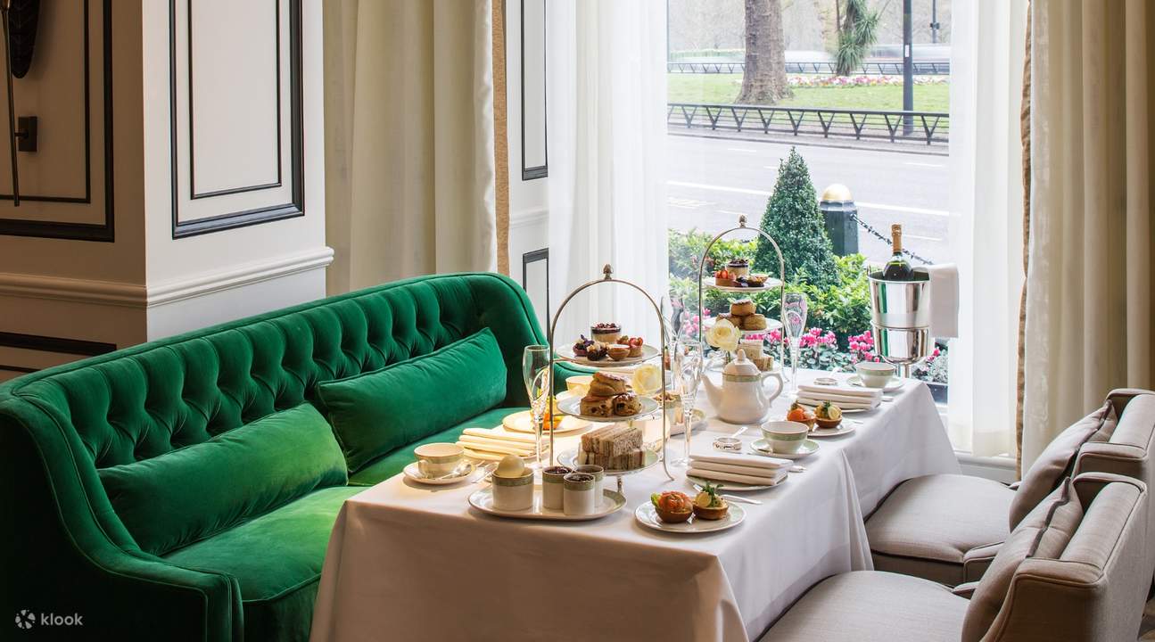 Buckingham Palace Admission and Afternoon Tea at The Grosvenor Hotel ...