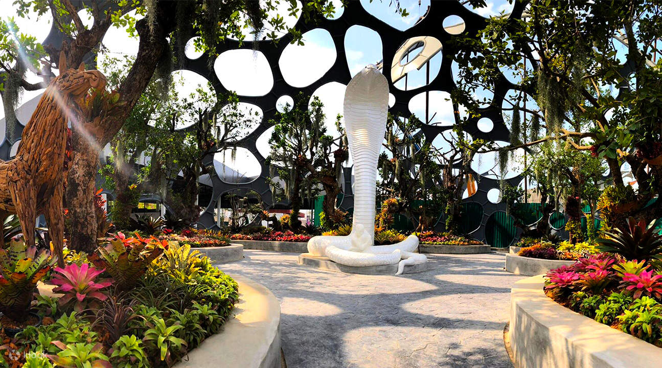 Flower Land Ticket in Pattaya (for Non-Asian Nationals) - Klook