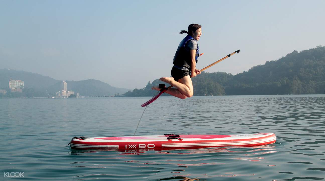 SUP on Sun Moon Lake