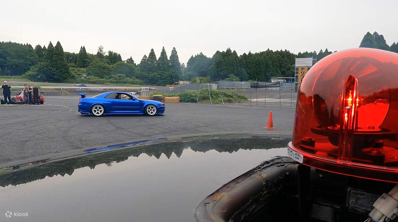 Tokyo Drift Replica Police Car Chase Experience Daikoku Japan - Klook ...