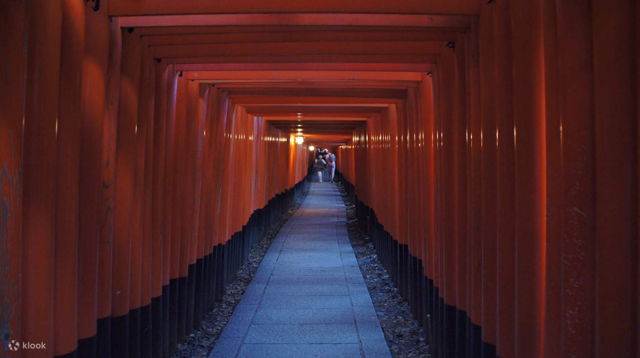Kyoto: Fushimi Inari Taisha Shrine Walking Tour - Klook Canada