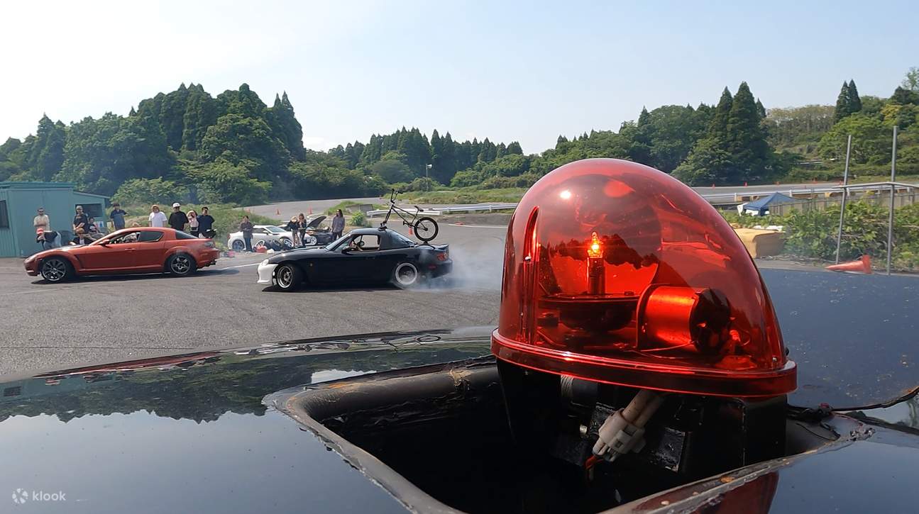 Tokyo Drift Replica Police Car Chase Experience Daikoku Japan - Klook ...