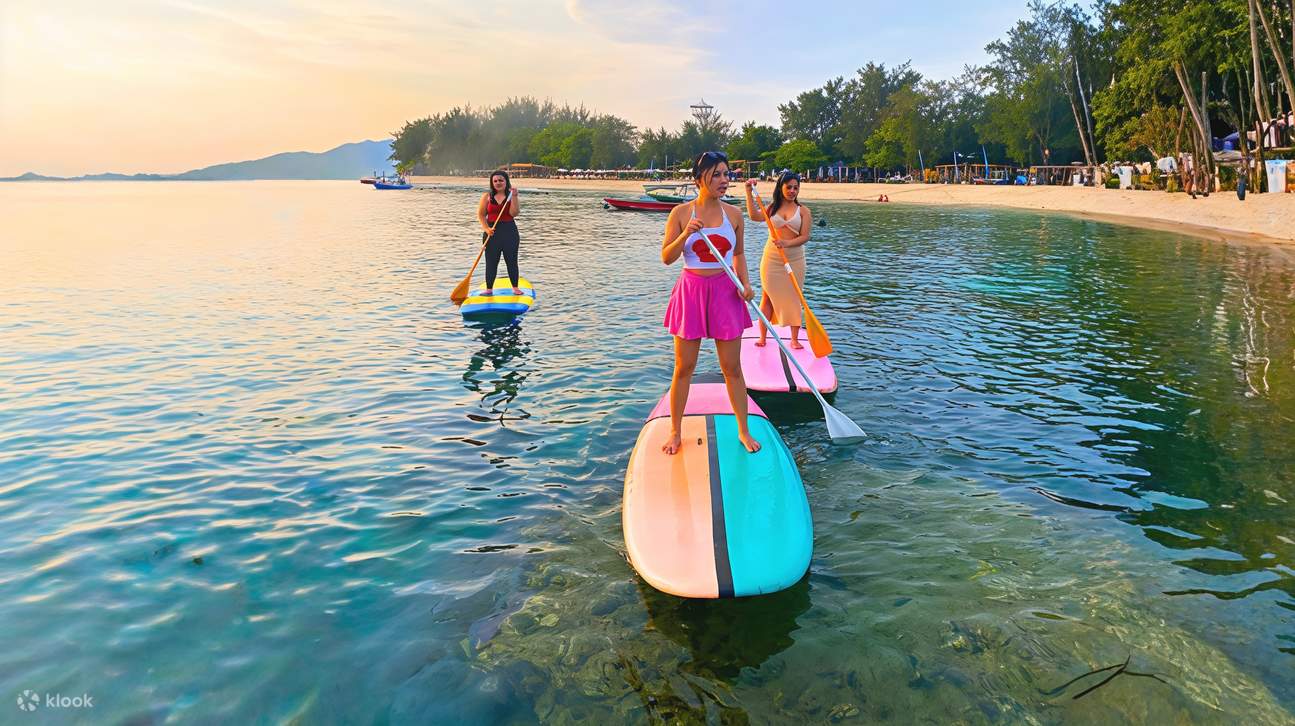 Pengalaman Stand-Up Paddle Boarding Gili Trawangan dengan Drone Shot ...