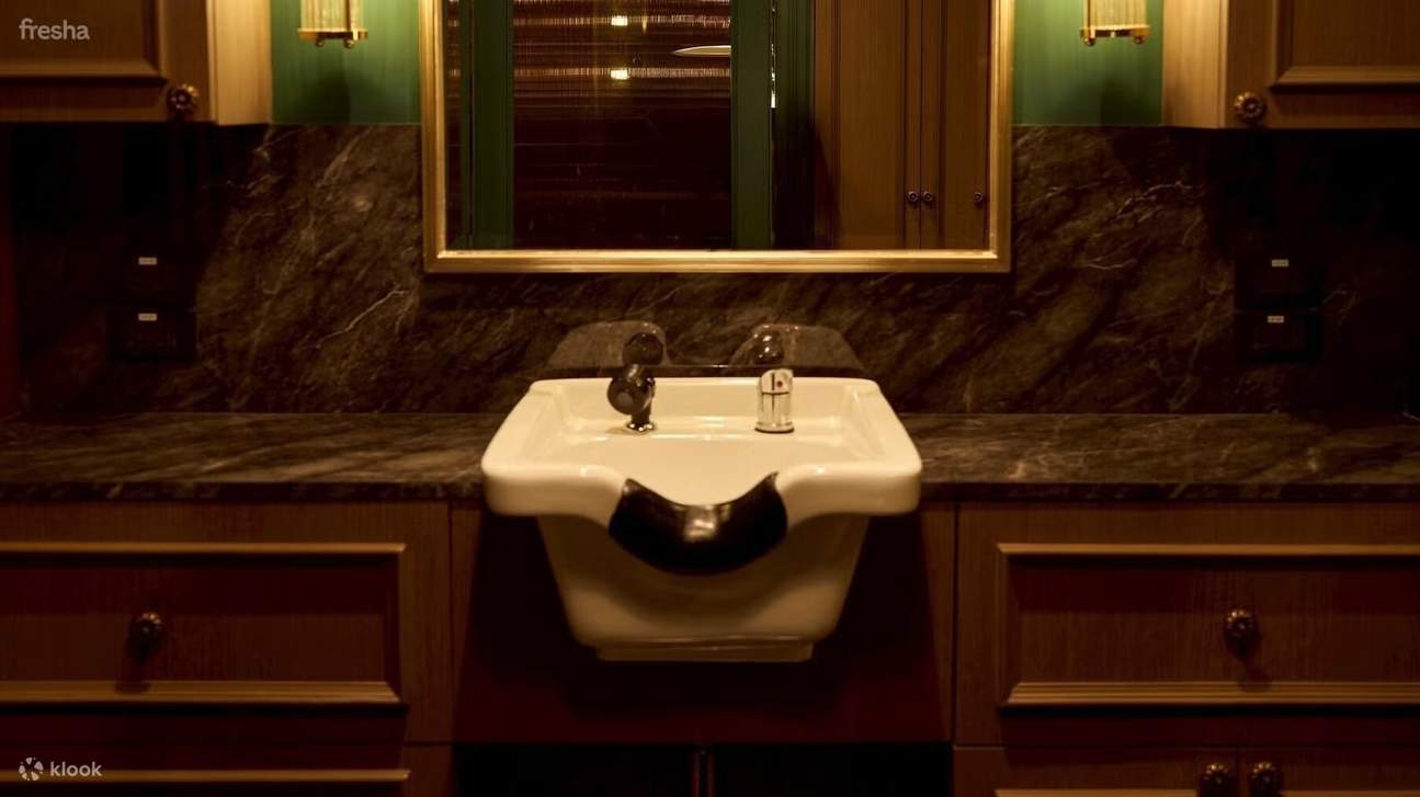 Kingsman The Gentlemen's Club at Lang Suan Road in Bangkok - Klook ...