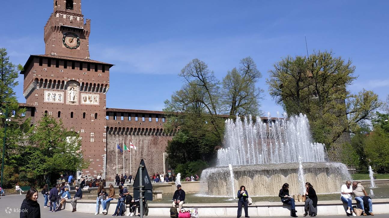 Kastil Sforza dengan tur Pieta Rondanini karya Michelangelo di Milan ...