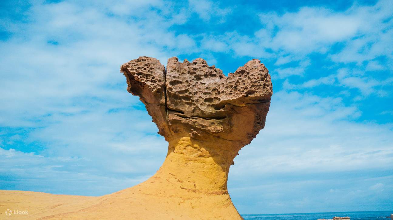 Yehliu, Jiufen, Shifen One-day Carpooling Tour - Klook