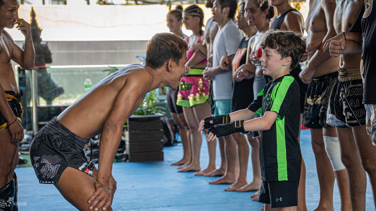 Kelas Pengenalan Tinju Muay Thai Koh Samui untuk Pemula - Klook Indonesia