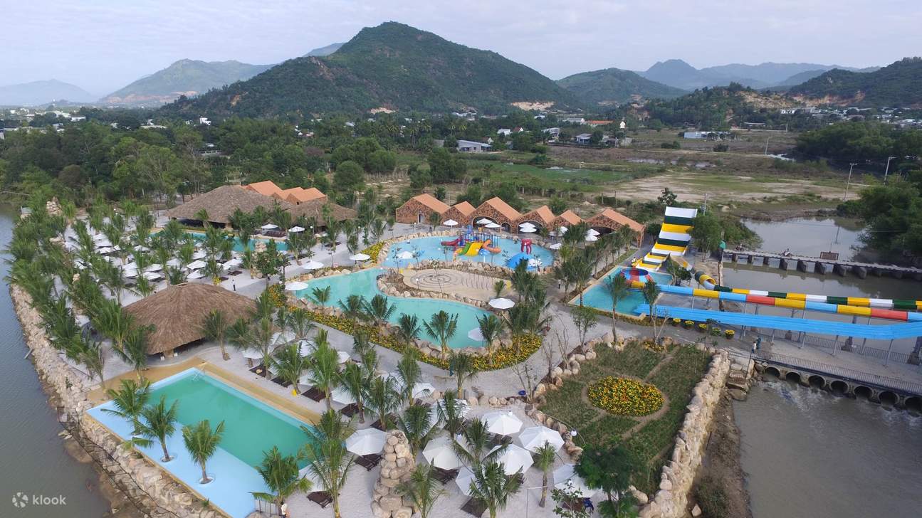 Tour di mezza giornata delle sorgenti termali e delle terme di fango di ...