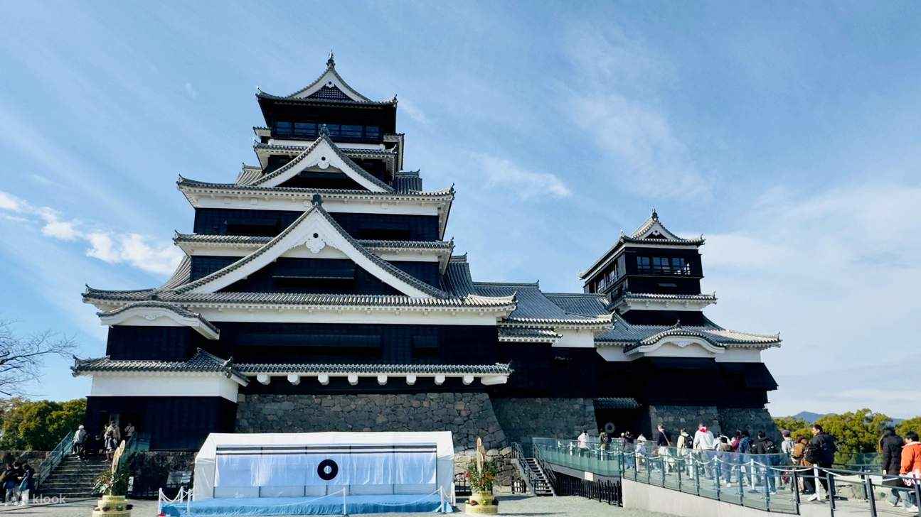 Kumamoto Castle, Aso Crater, and Kamishiromi Kumanoza Shrine Day Tour ...