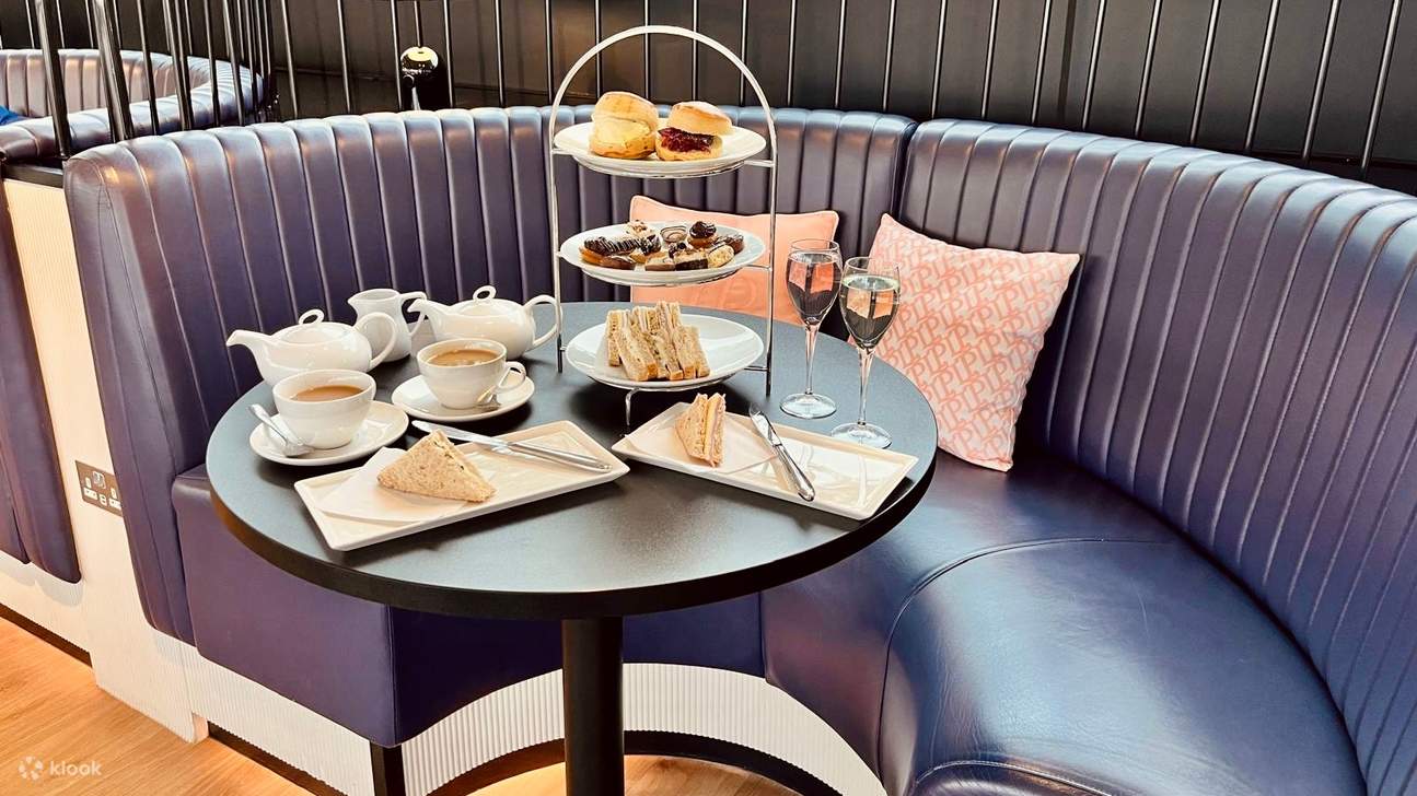 Afternoon tea experiences at Clipper Lounge EMB - Klook Singapore