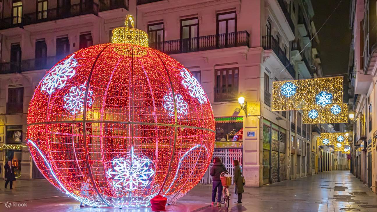 Christmas walking tour in Valencia - Klook Estados Unidos